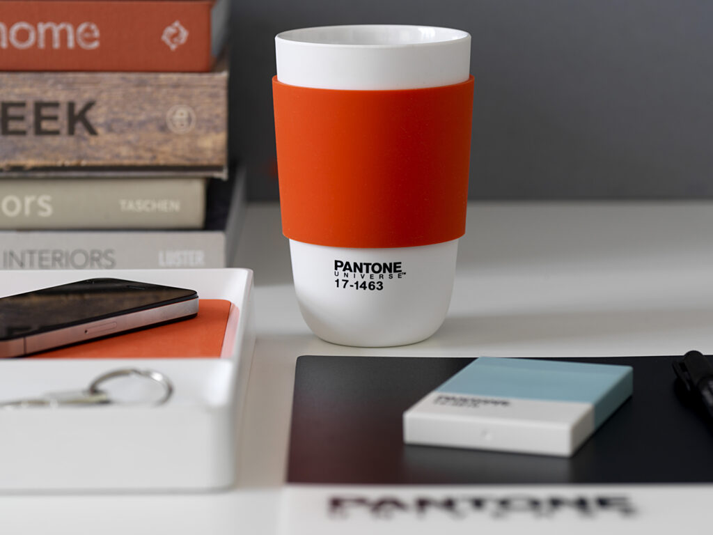 Pantone – Holscher Design